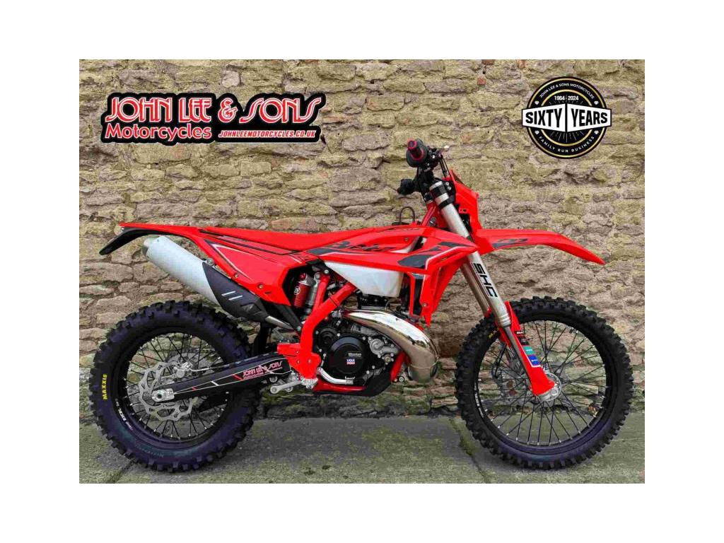 New Beta RR300 2T X-PRO 2026 RED - John Lee Motorcycles