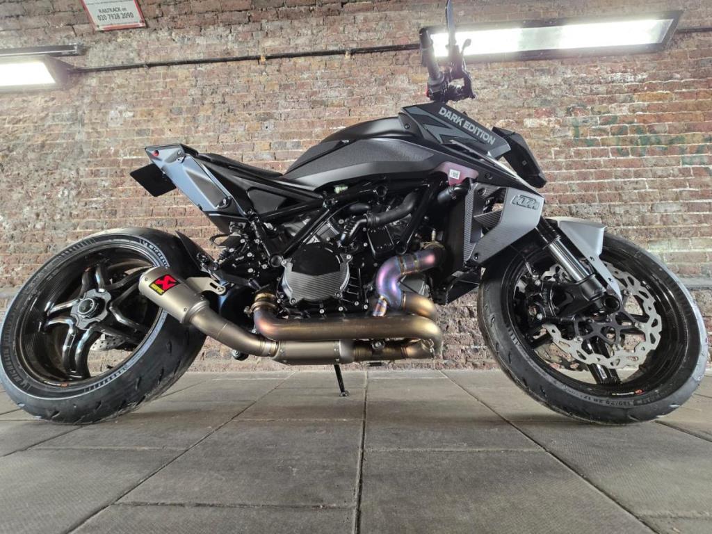 0000 KTM 1390 Superduke R Evo - DMC Moto Birmingham