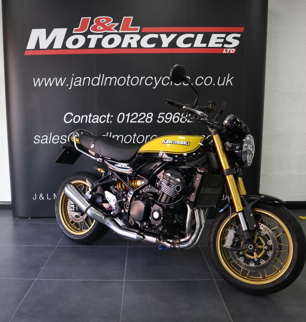 Kawasaki Z900 RS Yellow Ball, One Owner, Manufacturers Warranty Until ...