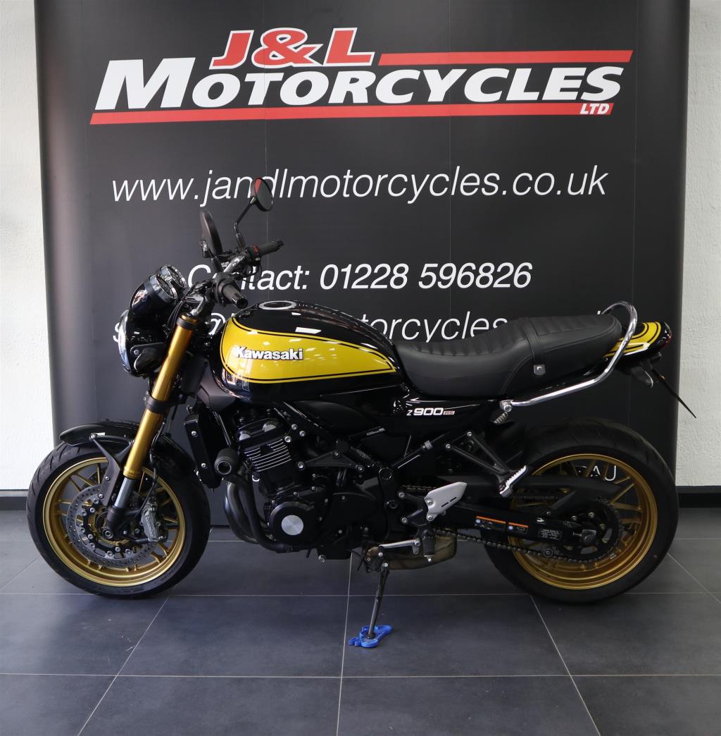 Kawasaki Z900 RS Yellow Ball, One Owner, Manufacturers Warranty Until ...