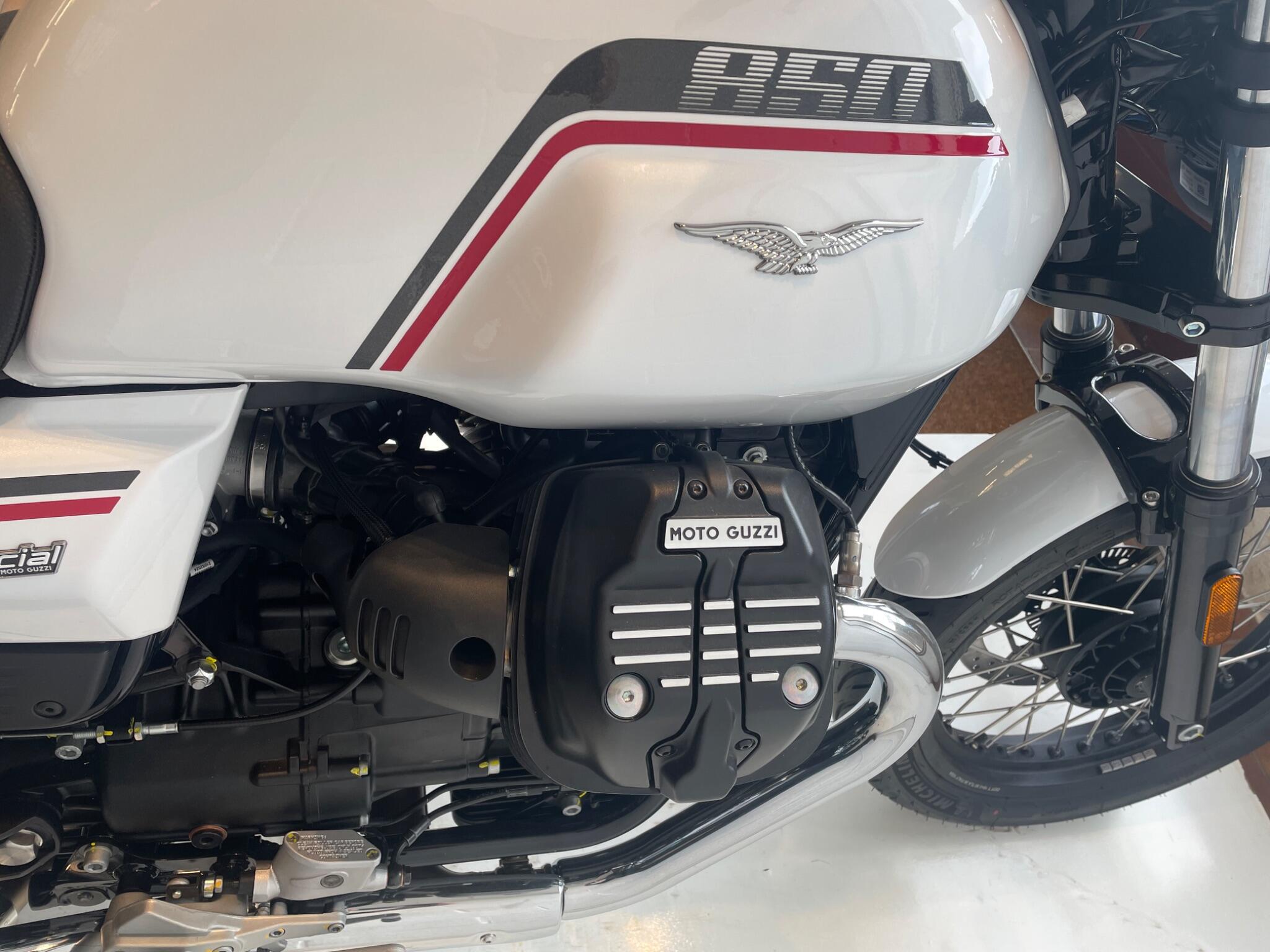New Moto Guzzi V7 - A&D Motorcycles