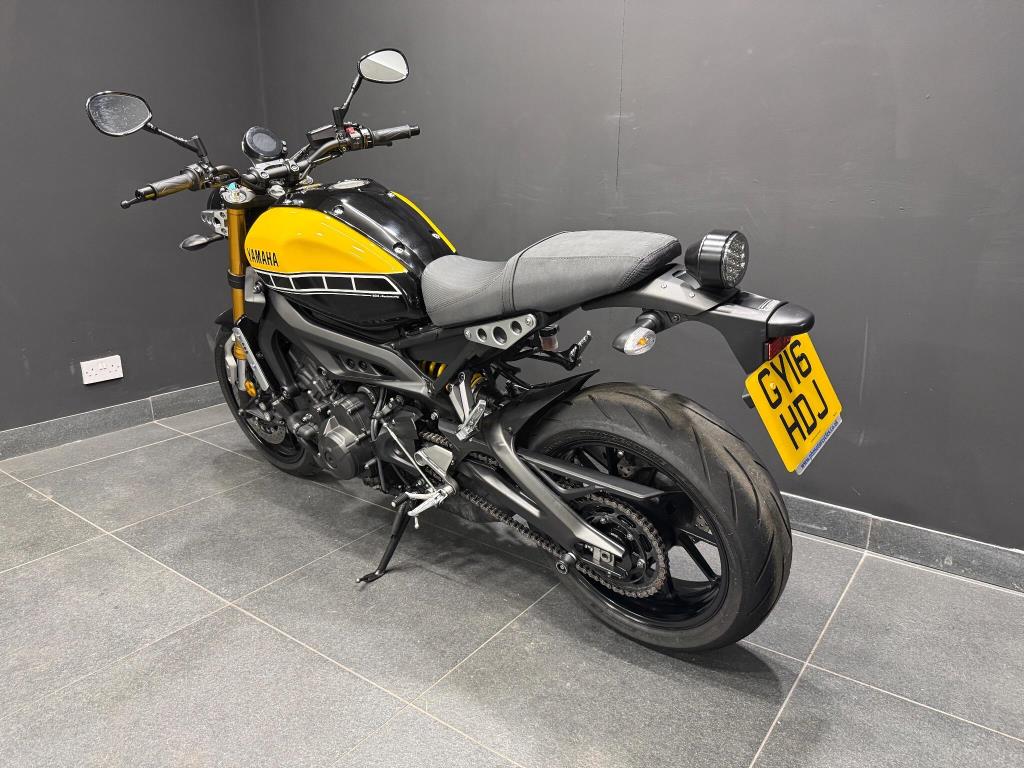 2016 Yamaha XSR900 - Castle Motorcycles
