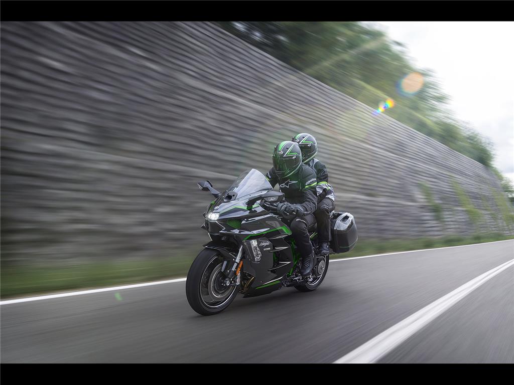 2026 Ninja H2 SX SE Tourer - Alf's Motorcycles