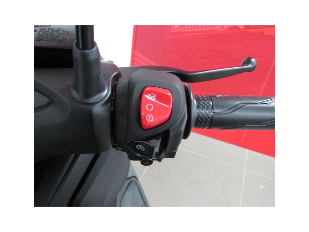 New Yamaha X-MAX 125 TECH KAMO - Padgett's Motorcycles